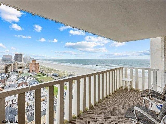 100 S Berkley Sq Unit 18D, Atlantic City, NJ 08401