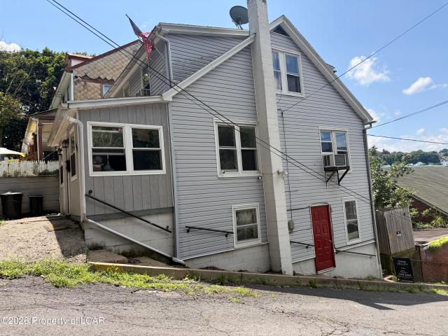 100 S Diamond Street