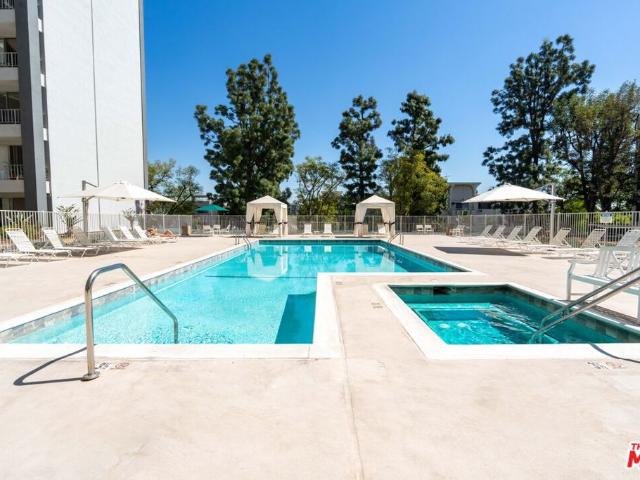 100 S Doheny Drive 711