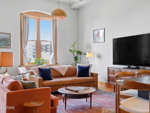 100 S Gay St 209