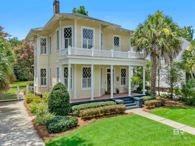 100 S Georgia Avenue