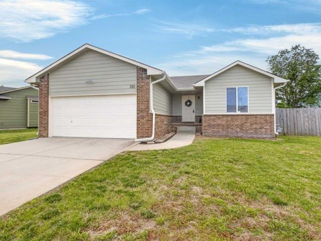 100 S Stoneridge St, Valley Center, KS 67147