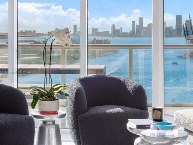 100 South Pointe Dr #2101, Miami Beach, FL 33139