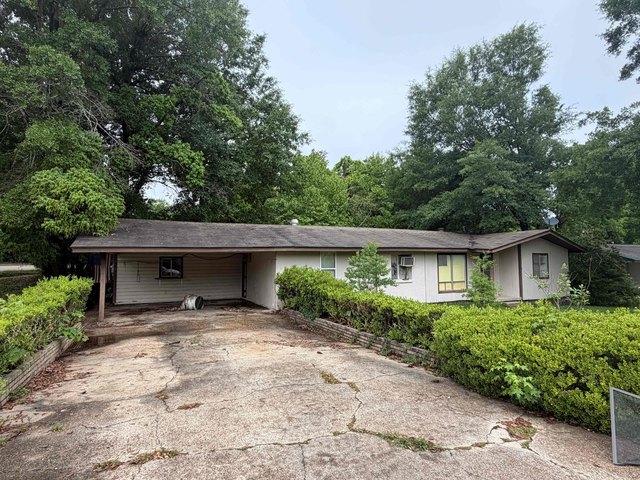 100 Southern Hills Dr, Hattiesburg, MS 39401