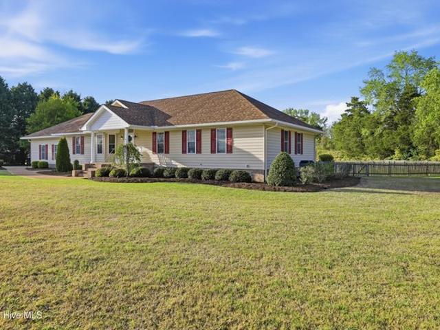100 Schooner Landing Dr, Edenton, NC 27932