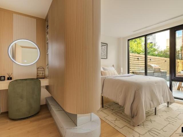 100 Scholes St Unit 1B, Brooklyn, NY 11206
