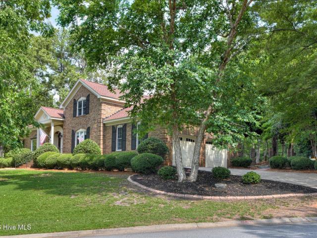 100 Scotch Pine Court