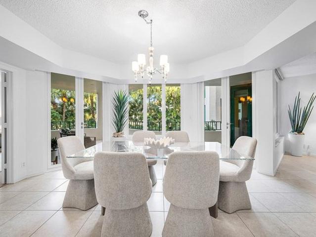 100 SE 5th Ave Apt 210, Boca Raton, FL 33432