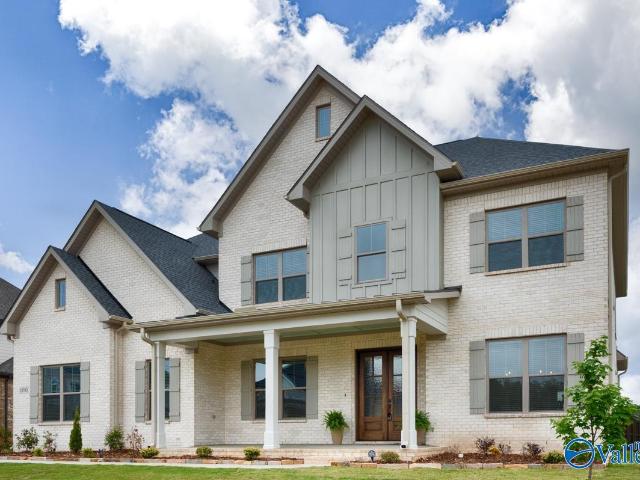 100 Sherry Hill Trail