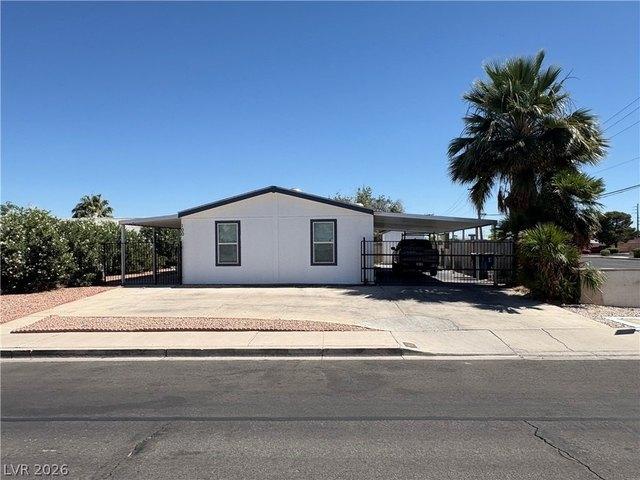 100 Sir George Dr, Las Vegas, NV 89110