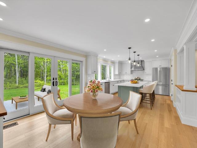 100 Spy Glass Hill Rd