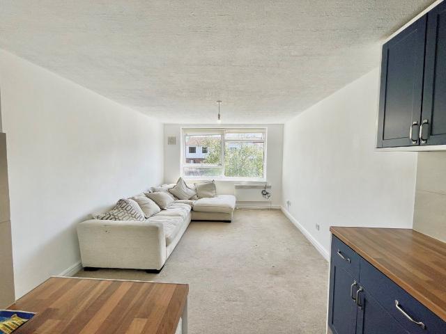 100 Station Road, Barnet EN5, 1 bed flat to rent, £1,550 pcm | PrimeLocation