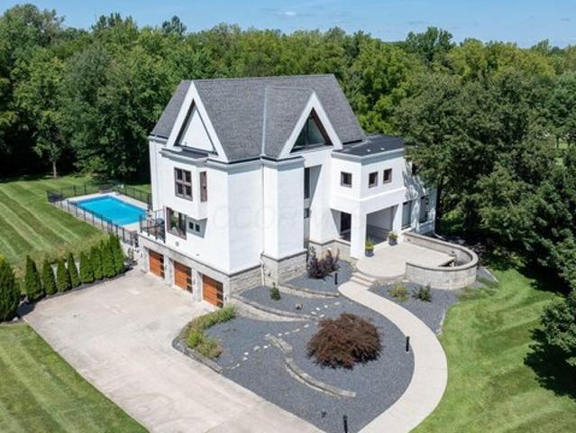 100 Stonesthrow Dr SW, Alexandria, OH 43001