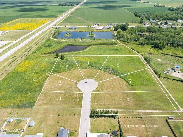 100 Sunset Cv, Crookston, MN 56716
