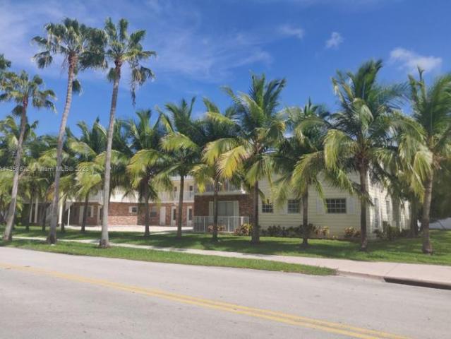 100 Sunrise Dr N #28, Key Biscayne, FL 33149