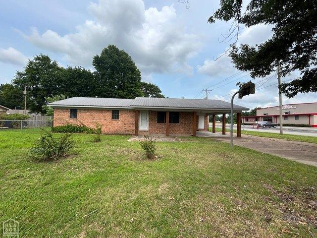 100 Susanne St, Tuckerman, AR 72473