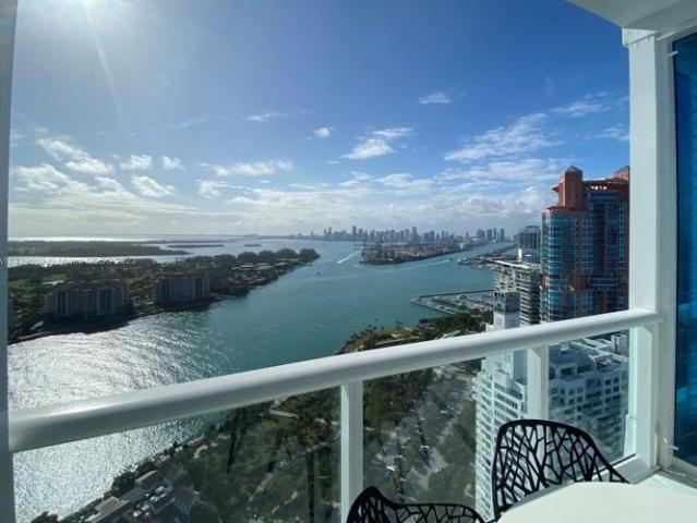 100 Pointe Dr S #3502, Miami Beach, FL 33139