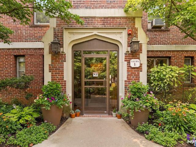 100 Palisade Avenue # B51