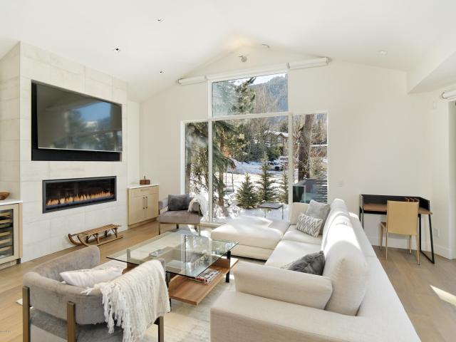 100 Park Ave, Aspen, CO 81611 | MLS #162878 | Compass