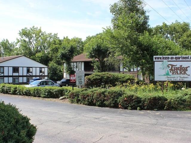 100 Park Ave, Morris, IL 60450