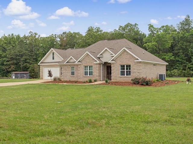 100 Peaceful Ln, Starkville, MS 39759