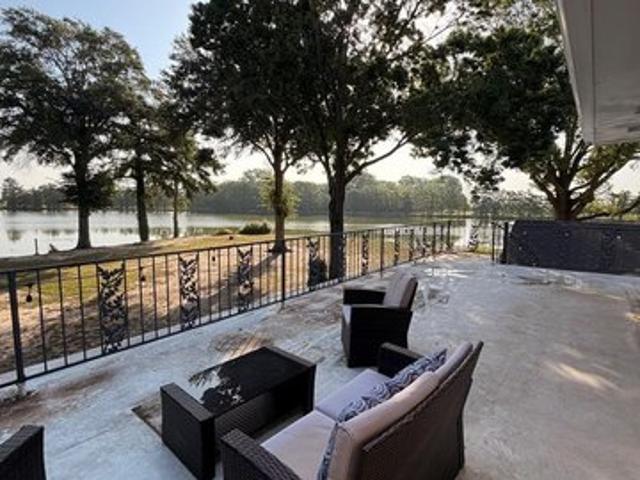 100 Peninsula Dr, Leland, MS 38756