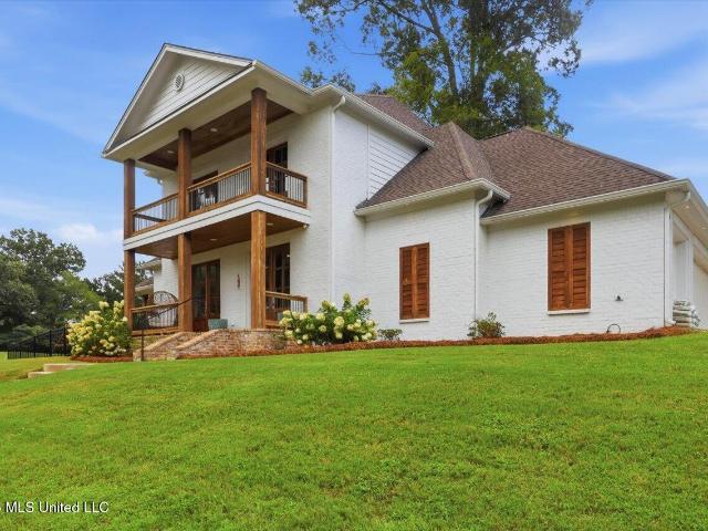 100 Pine Ridge Drive