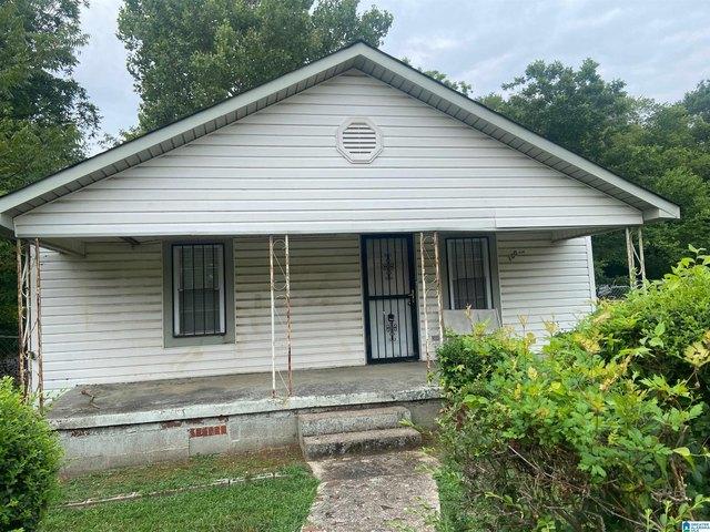 100 Pine St SW, Bessemer, AL 35022