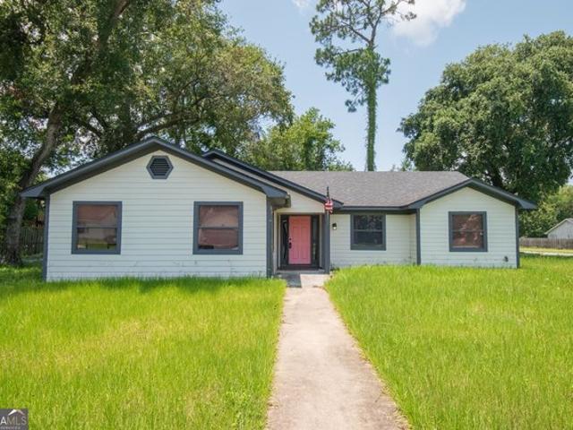 100 Pinedale Dr, Saint Marys, GA 31558