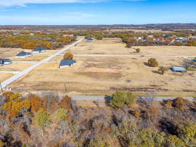 100 Prairie Winds Dr, Poolville, TX 76487 | MLS #21137 | Compass