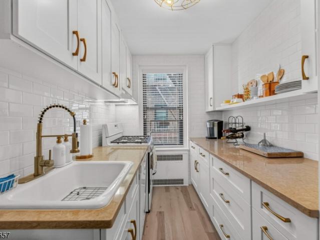 100 Prospect Ave # 4E