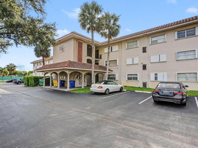 100 Royal Palm Way, Unit 303, Boca Raton, FL 33432 | MLS #B26030