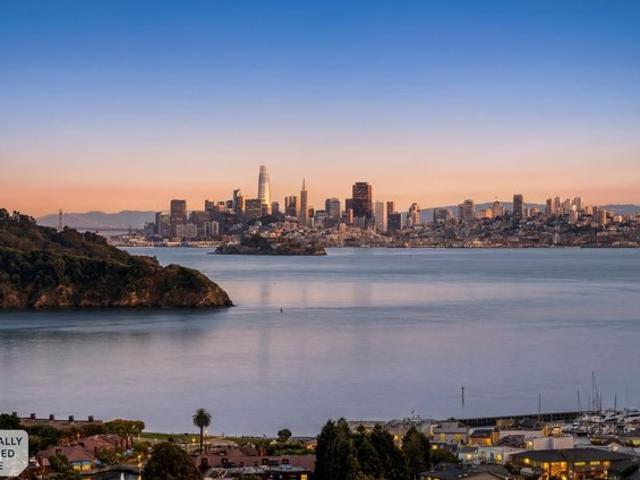 100 Red Hill Cir, Belvedere Tiburon, CA 94920