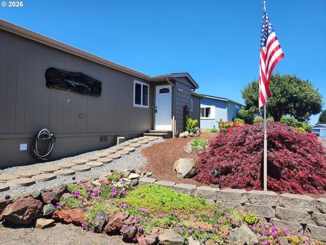 100 River Bend Rd Spc 24, Reedsport, OR 97467