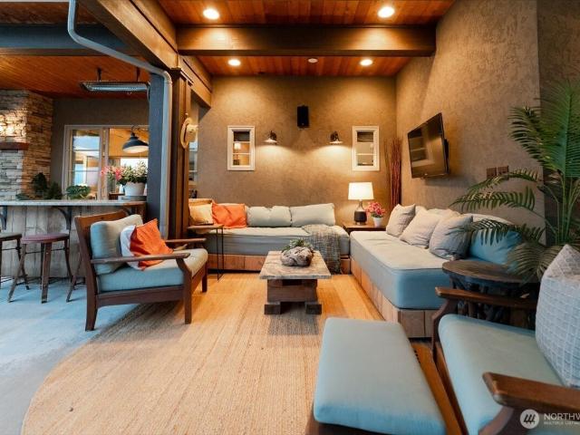 100 Ridgeview Drive