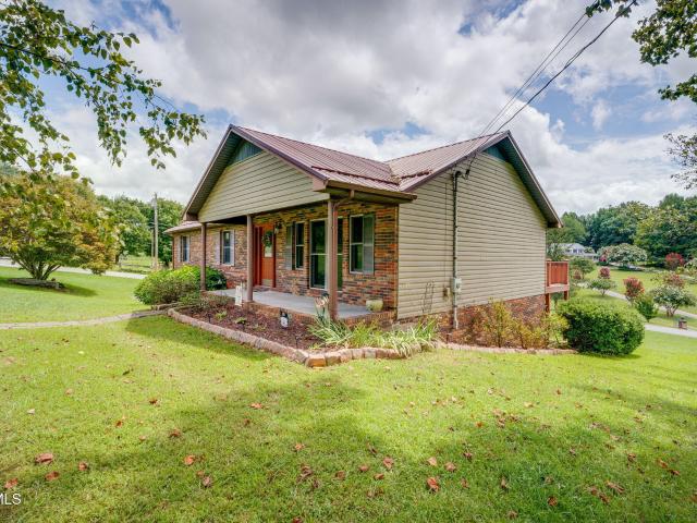 100 Ridge Circle Drive