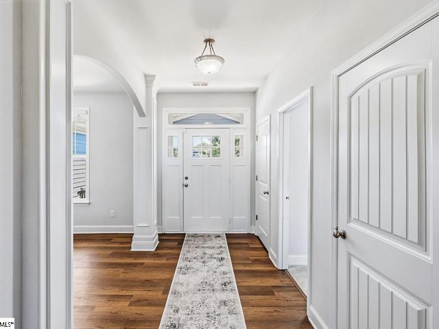 100 Ridgefield Lane