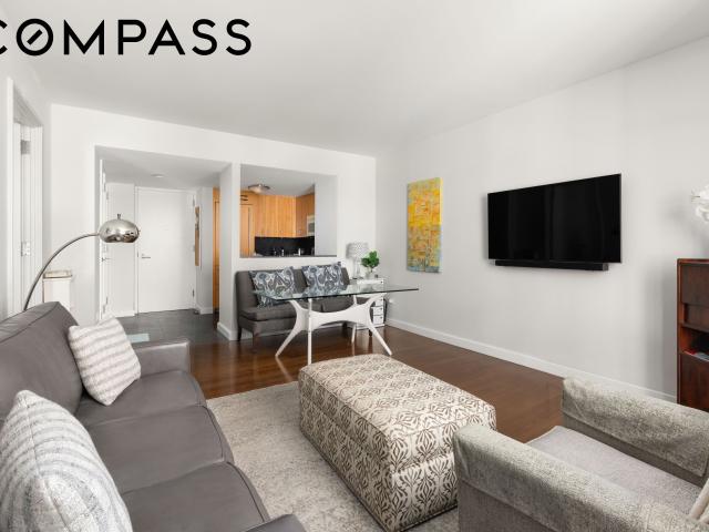 100 W 58th Street 15E