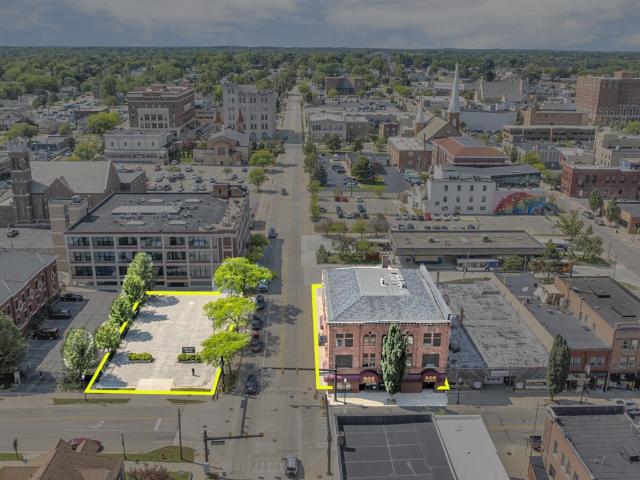 100 W Washington Avenue