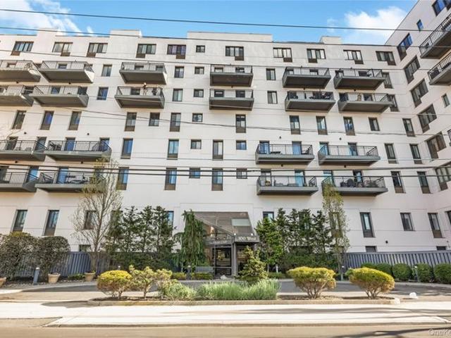 100 W Broadway Apt 2DD, Long Beach, NY 11561