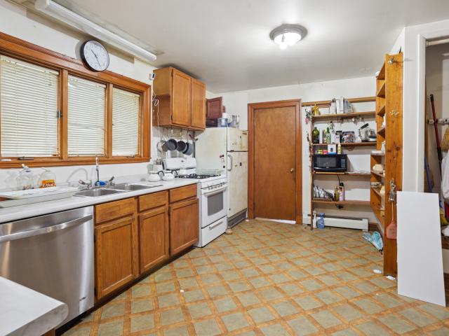 100 W Natoma Avenue