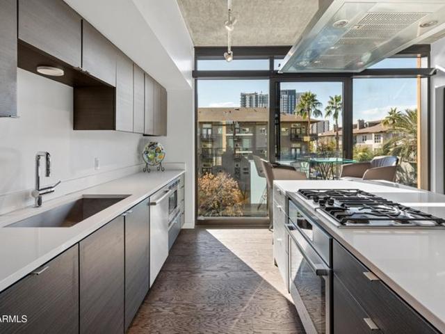 100 W Portland St Unit 401, Phoenix, AZ 85003