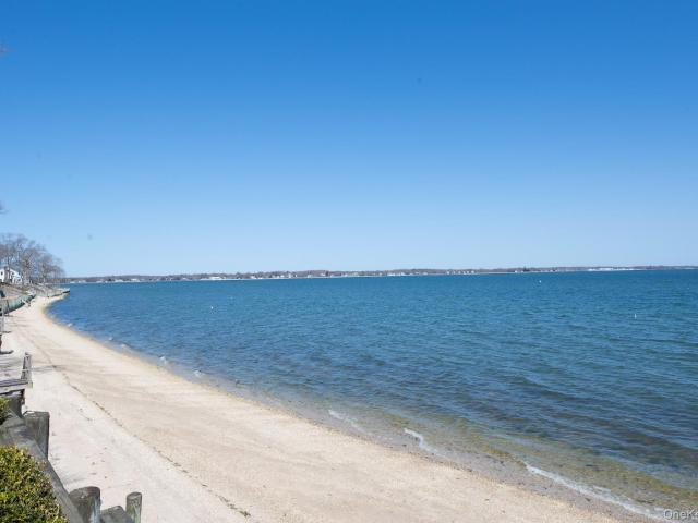 100 W Shore Drive