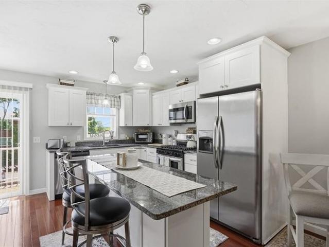 100 Woodlawn Ave Unit 3, North Providence, RI 02904