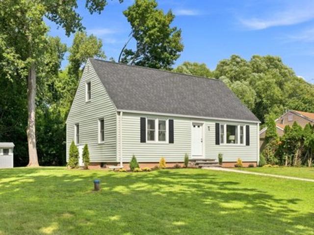 100 Worthington Point Rd, Berlin, CT 06037