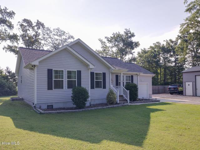 100 Walnut Acres Way