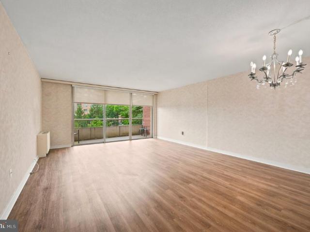 100 West Avenue # 202 S