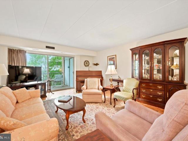 100 West Avenue # 308 W