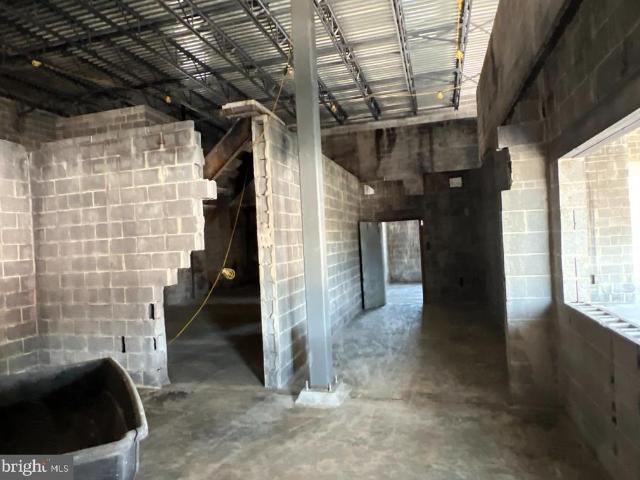 100 West Street S