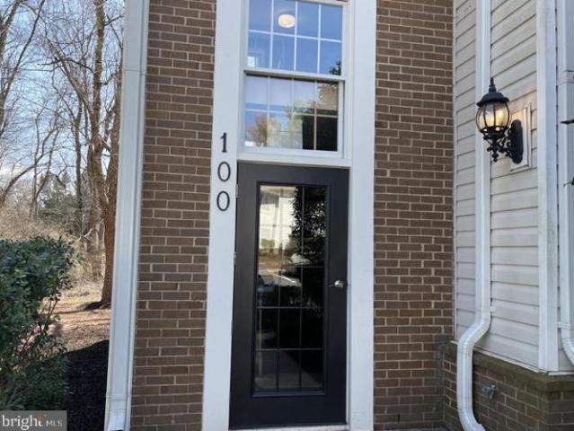 100 Westwick Ct #3 Sterling, VA 20165
